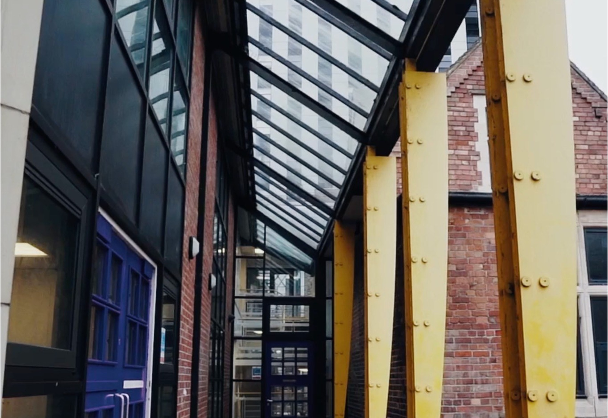 About our school | Sutherland House Nottingham